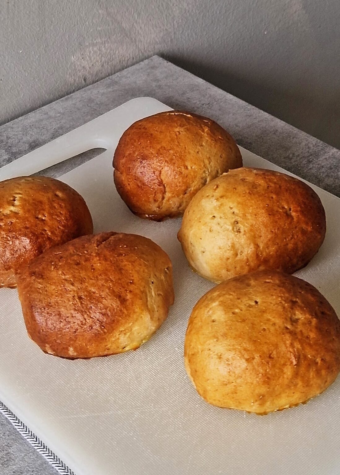 Gluten Free Cream Buns With Pistachios